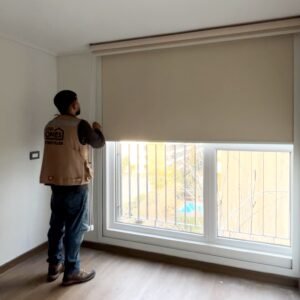 Cortinas Roller con perfiles laterales | Servi Homes